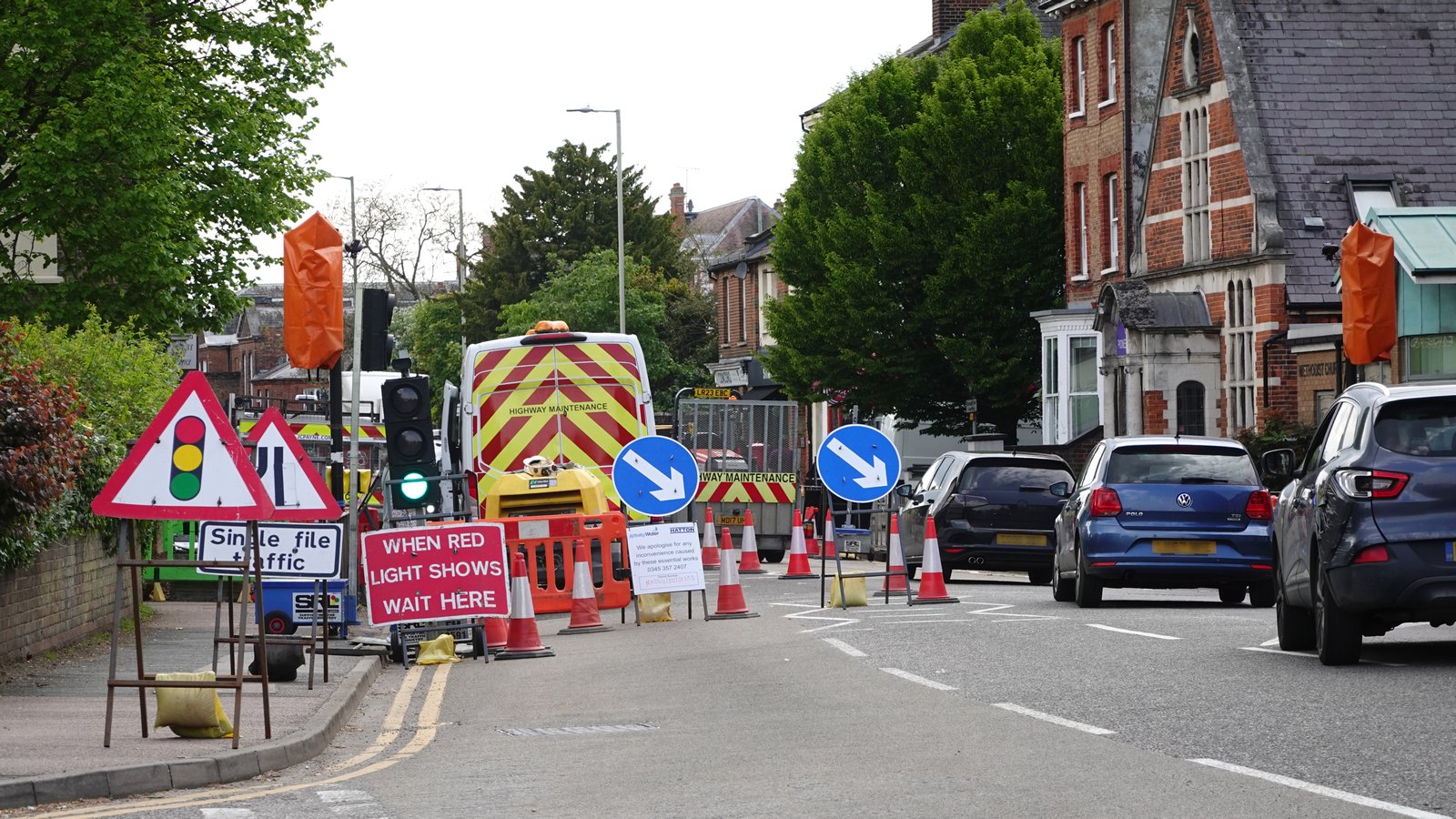 Roadworks causing delays in Ware Road | Local News | about HERTFORD